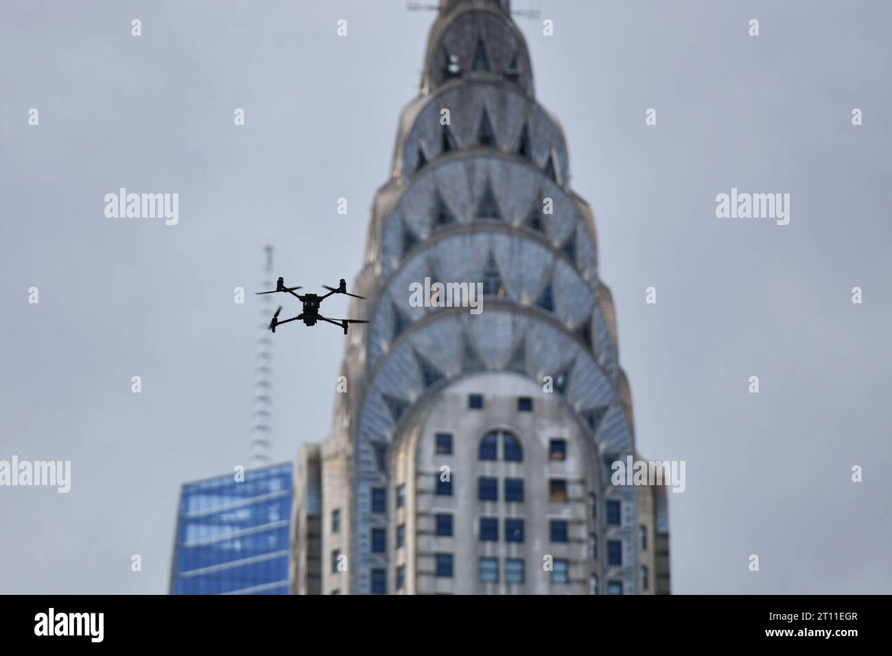 Photo by: NDZ/STAR MAX/IPx 2023 10/9/23 An NYPD surveillance drone ...