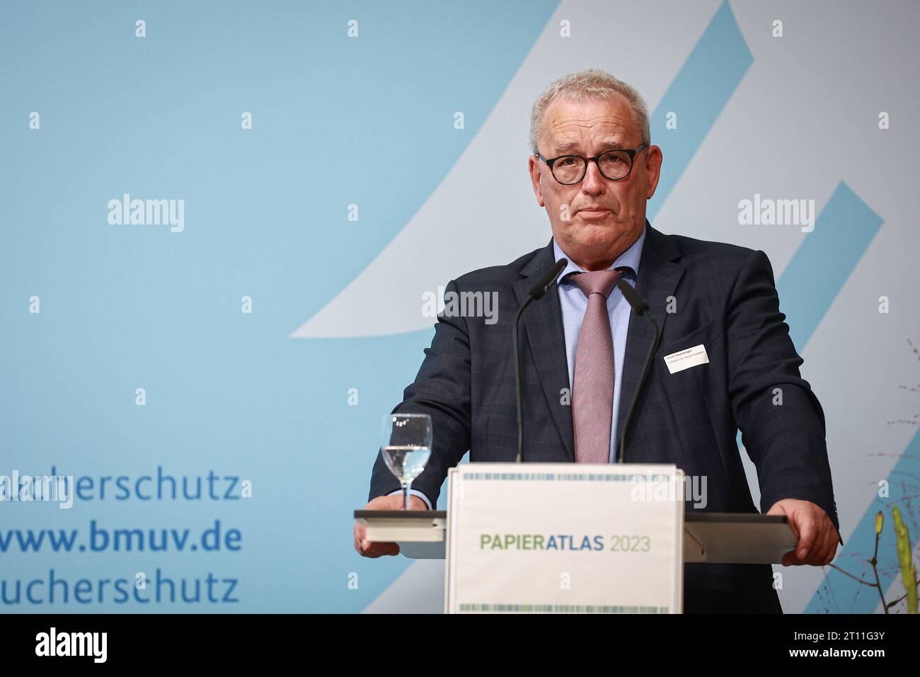 Ulrich Feuersinger Initiative Pro Recyclingpapier bei der ...