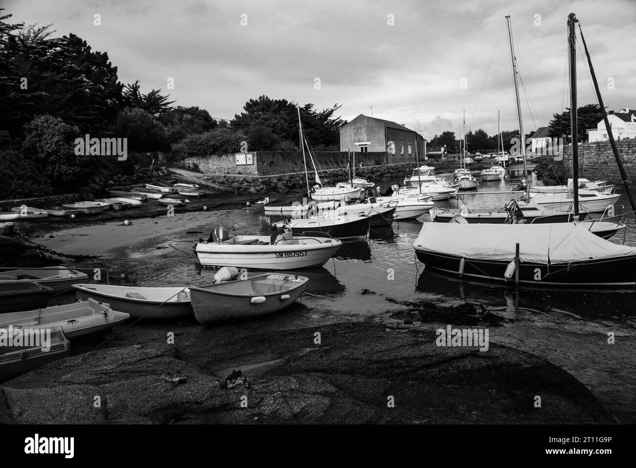 Tiny port of Lerat, Southern Brittany Stock Photo - Alamy
