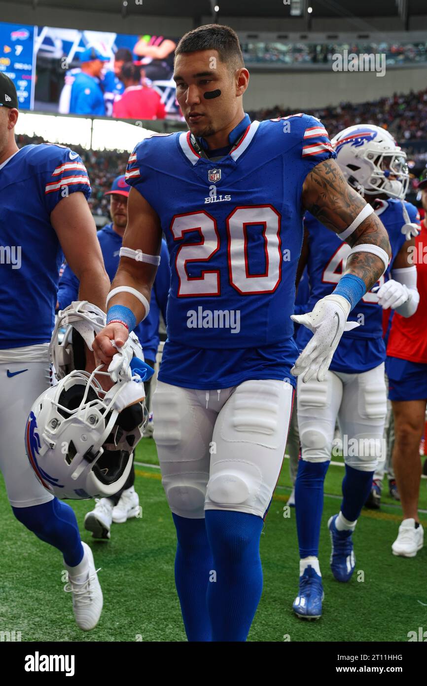 Buffalo Bills safety Taylor Rapp (20) walks off the field at halftime ...