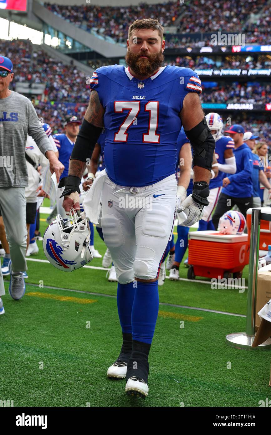 Buffalo Bills guard Ryan Bates (71) walks off the field at halftime of ...