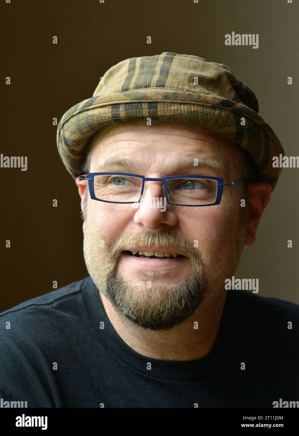 Alan gratz hi-res stock photography and images - Alamy