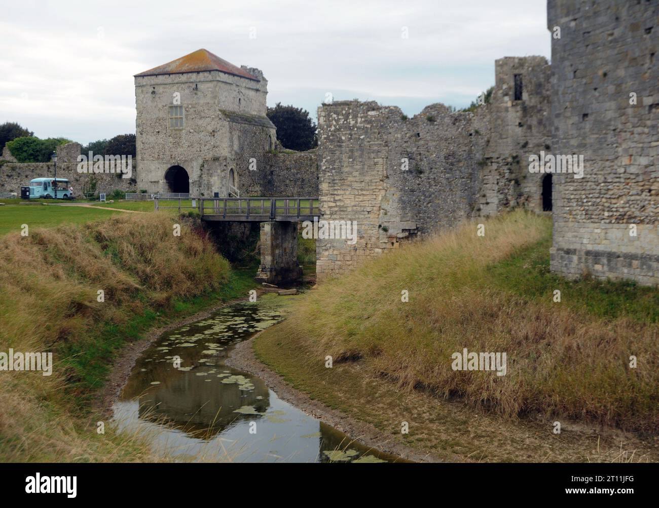 ENGLAND COAST PATH, PORTCHESTER Stock Photo - Alamy