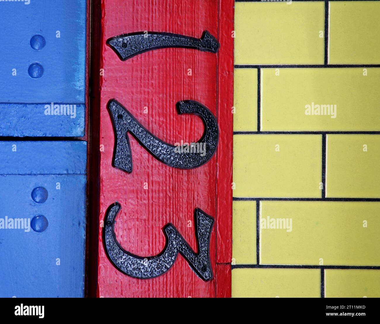 Artistic house numbers hi-res stock photography and images - Alamy
