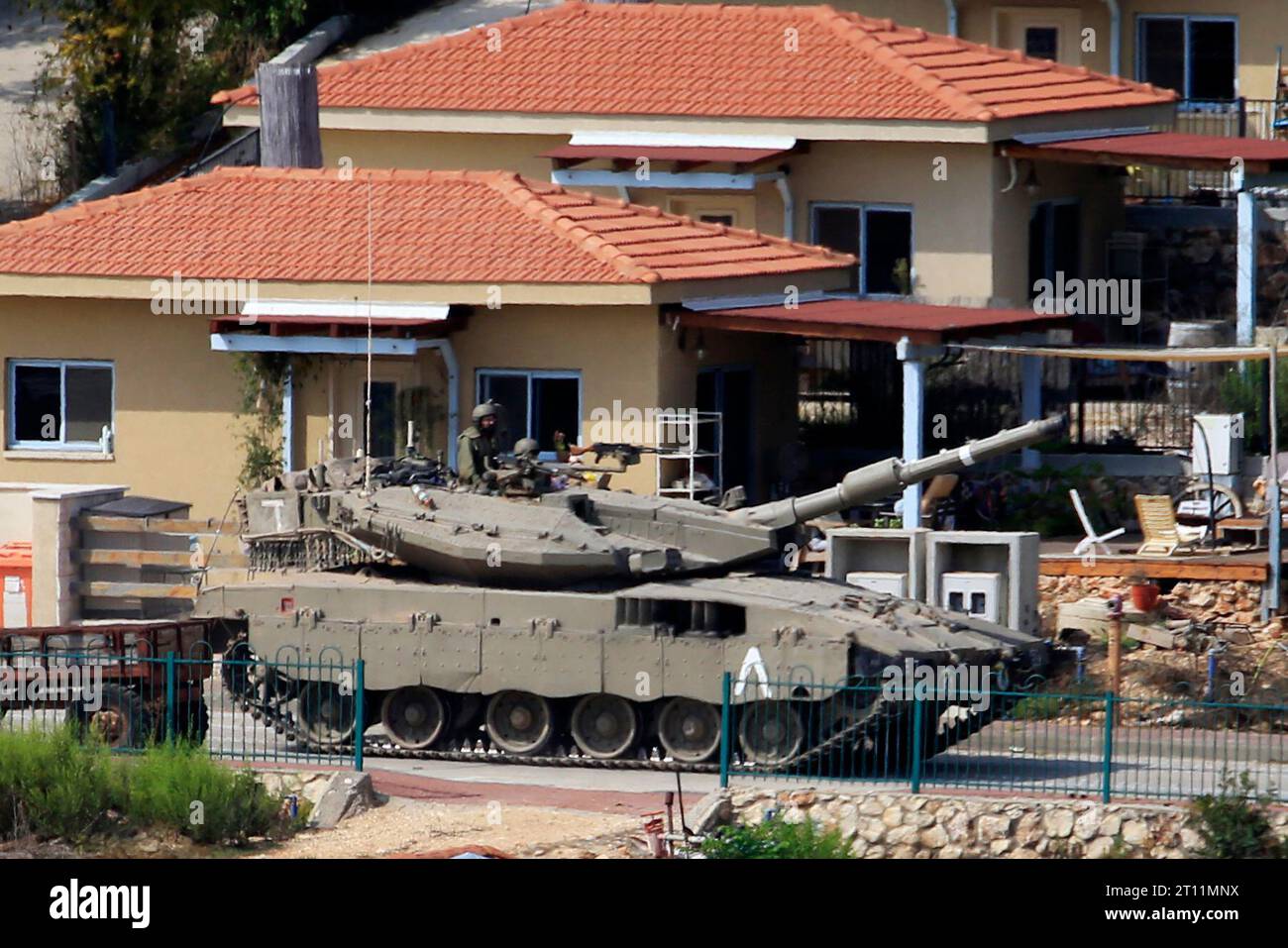 Khiam. 9th Oct, 2023. This photo taken from the Lebanese town of Khiam ...