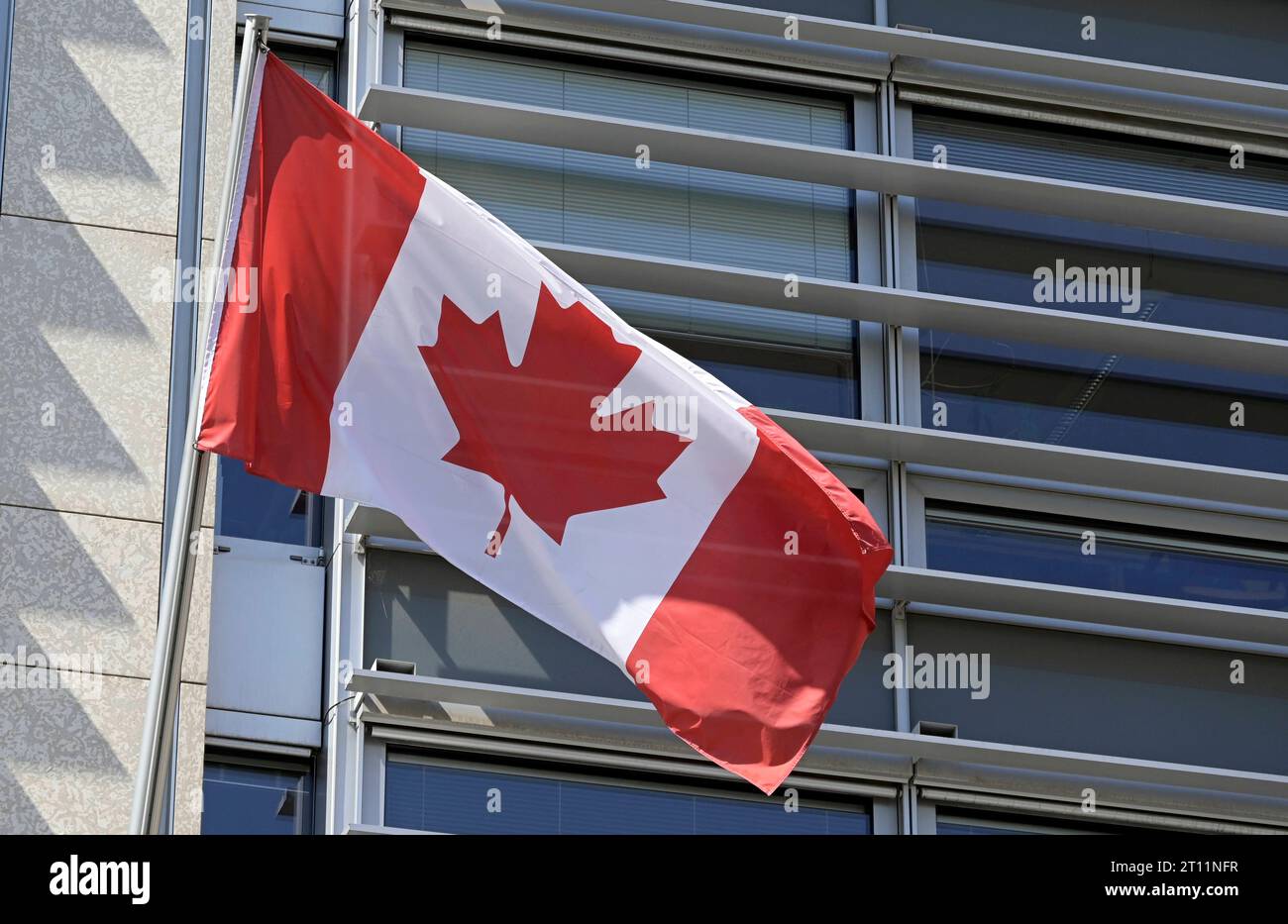 Rote logos hi-res stock photography and images - Alamy