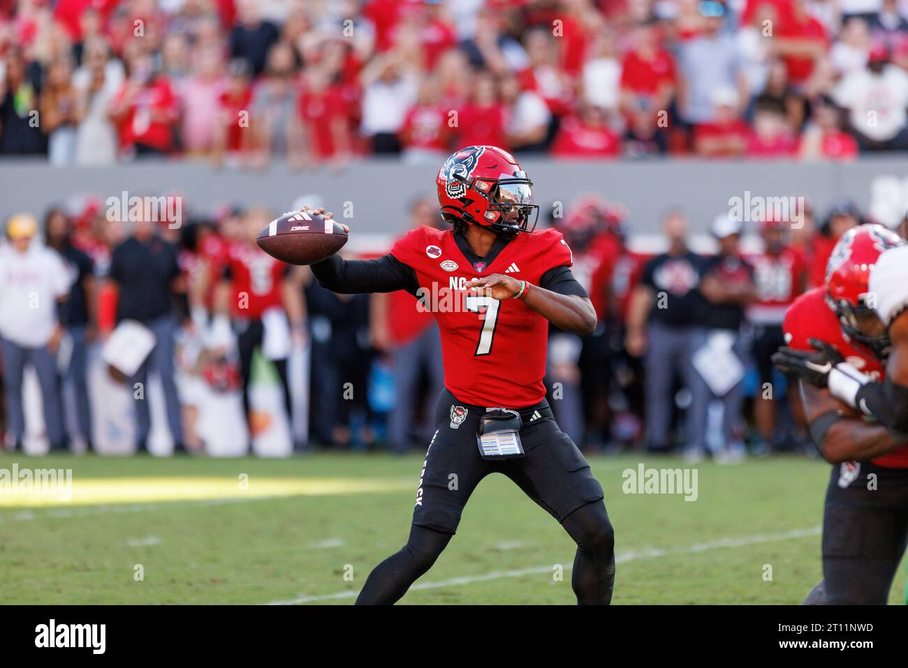 North Carolina State's MJ Morris (7) makes a pass during an NCAA ...
