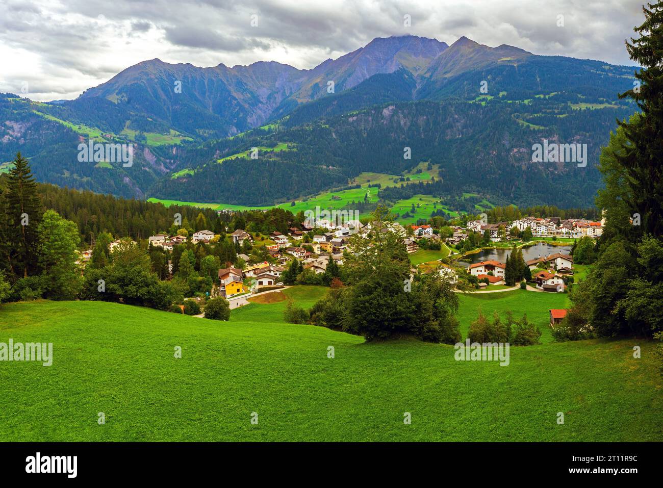 Lac isla hi-res stock photography and images - Alamy