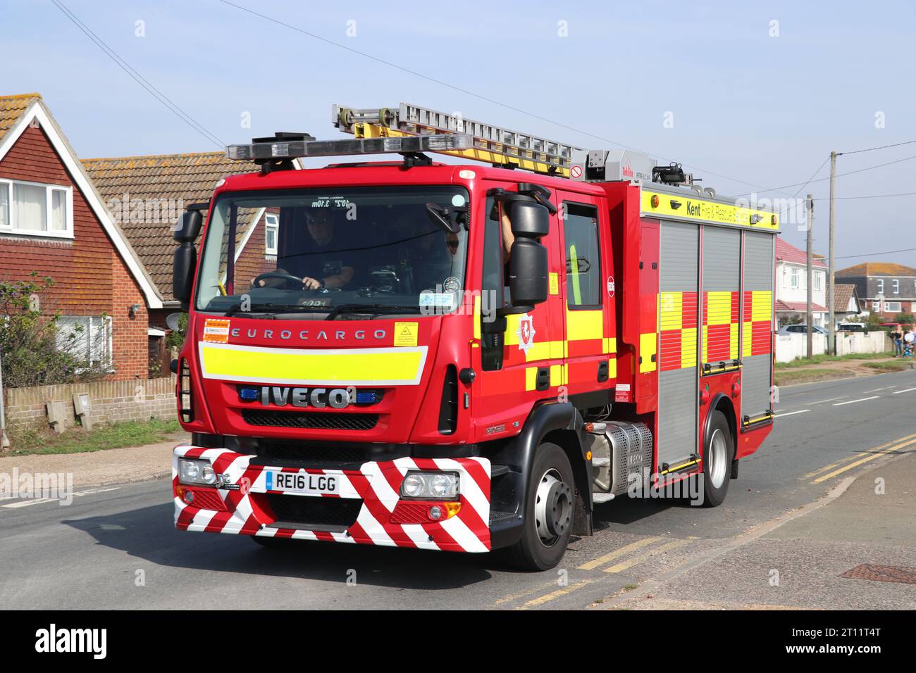 KENT FIRE & RESCUE IVECO FIRE TRUCK Stock Photo - Alamy