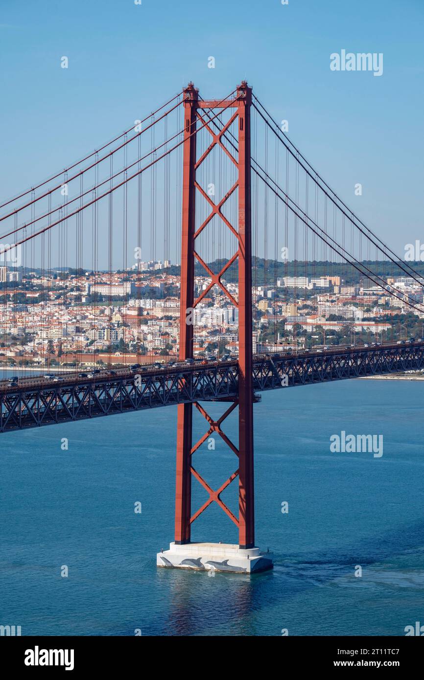 Ponte 25 de Abril suspension bridge over the Tagus river Stock Photo ...