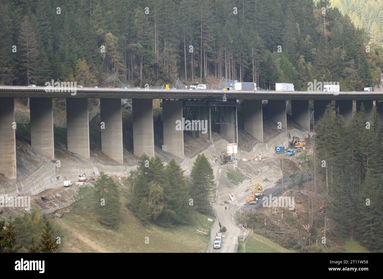 Luegbrücke, Tirol, Österreich, 10. Oktober 2023: Hier der Blick auf die ...