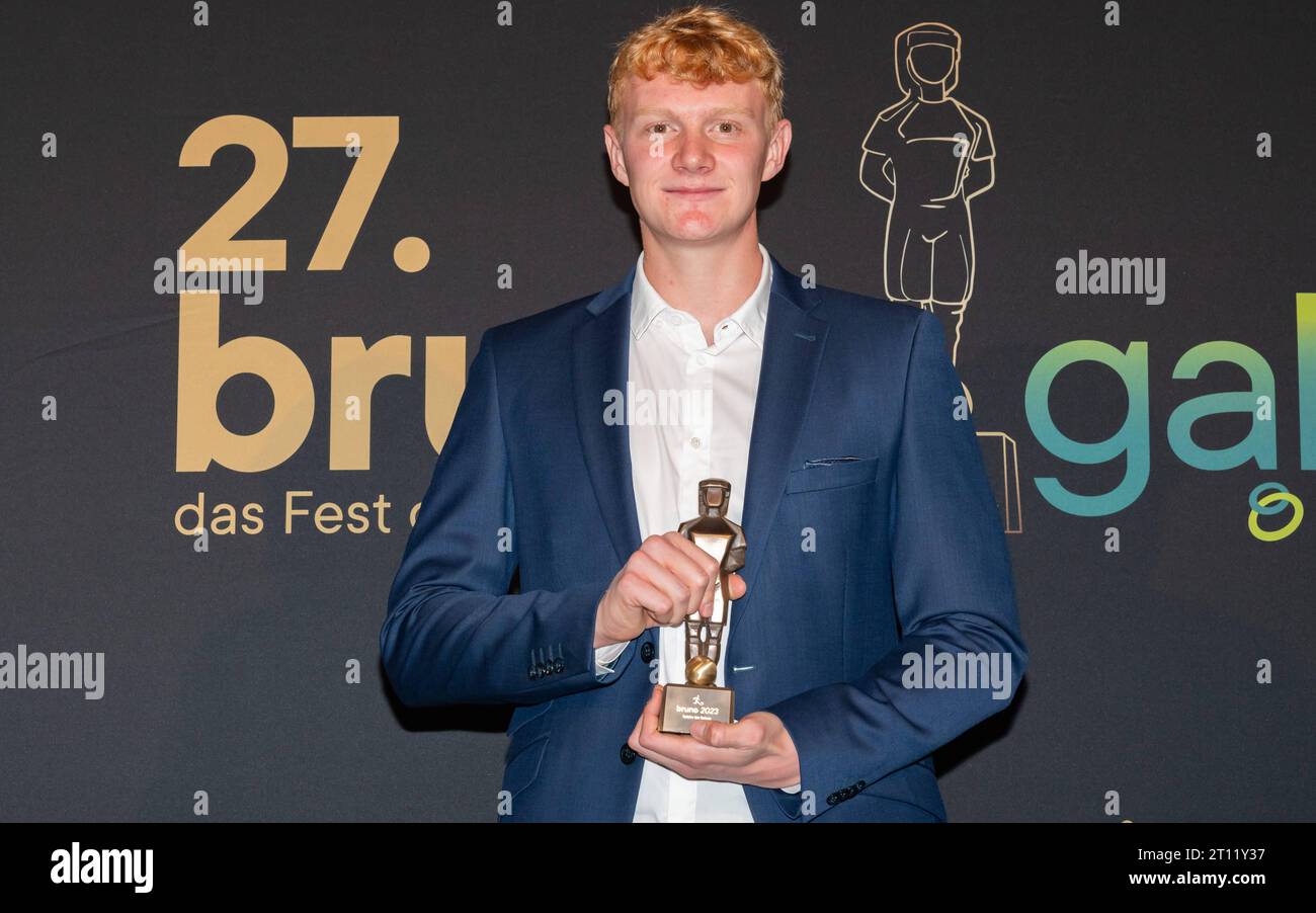 20231009 27. Bruno-Gala WIEN, OESTERREICH - 09. OKTOBER: Preistraeger in der Kategorie -Spieler ...