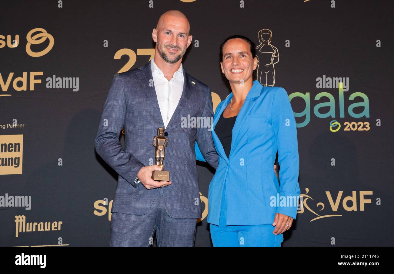 20231009 27. Bruno-Gala WIEN, OESTERREICH - 09. OKTOBER: Preistraeger in der Kategorie -Trainer ...