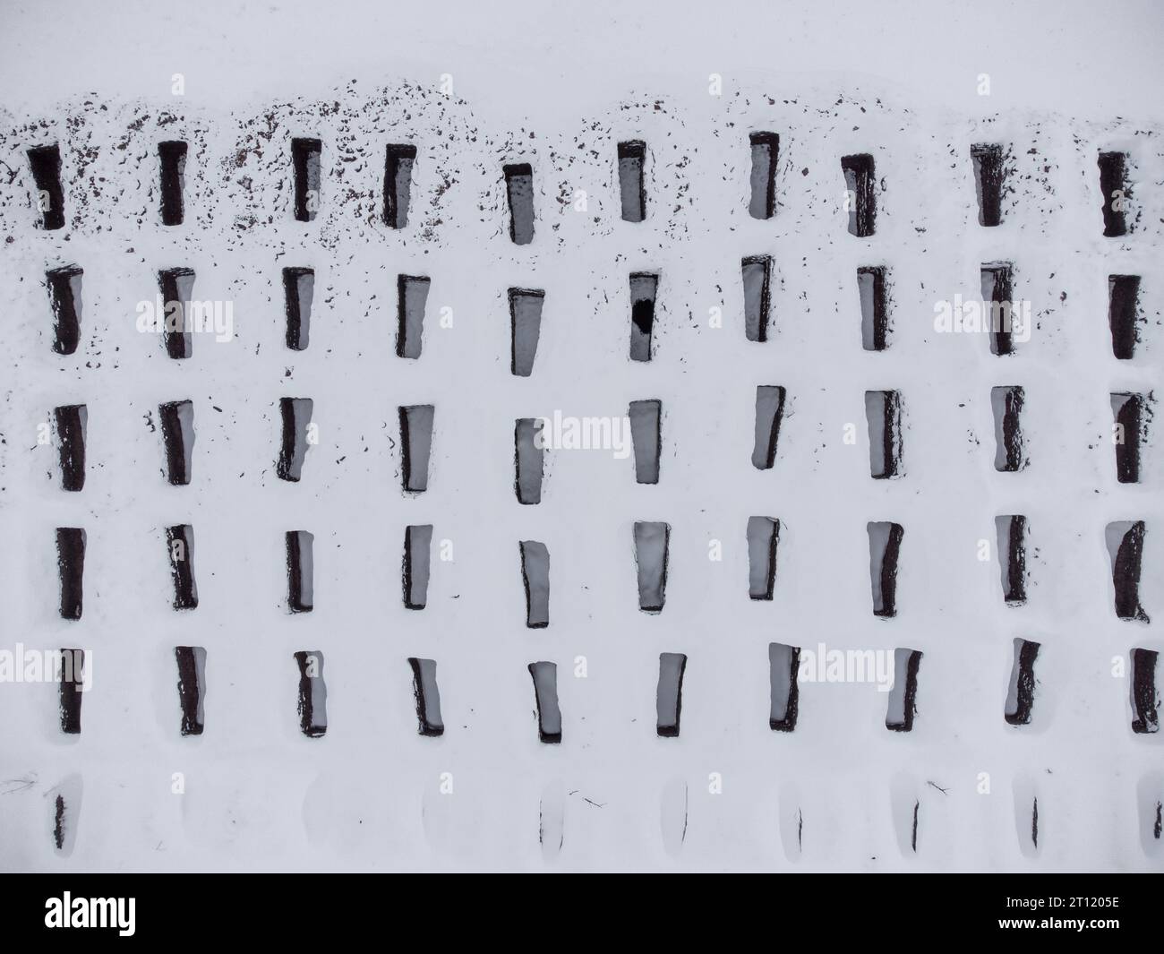 Empty grave hole in ground hi-res stock photography and images - Alamy