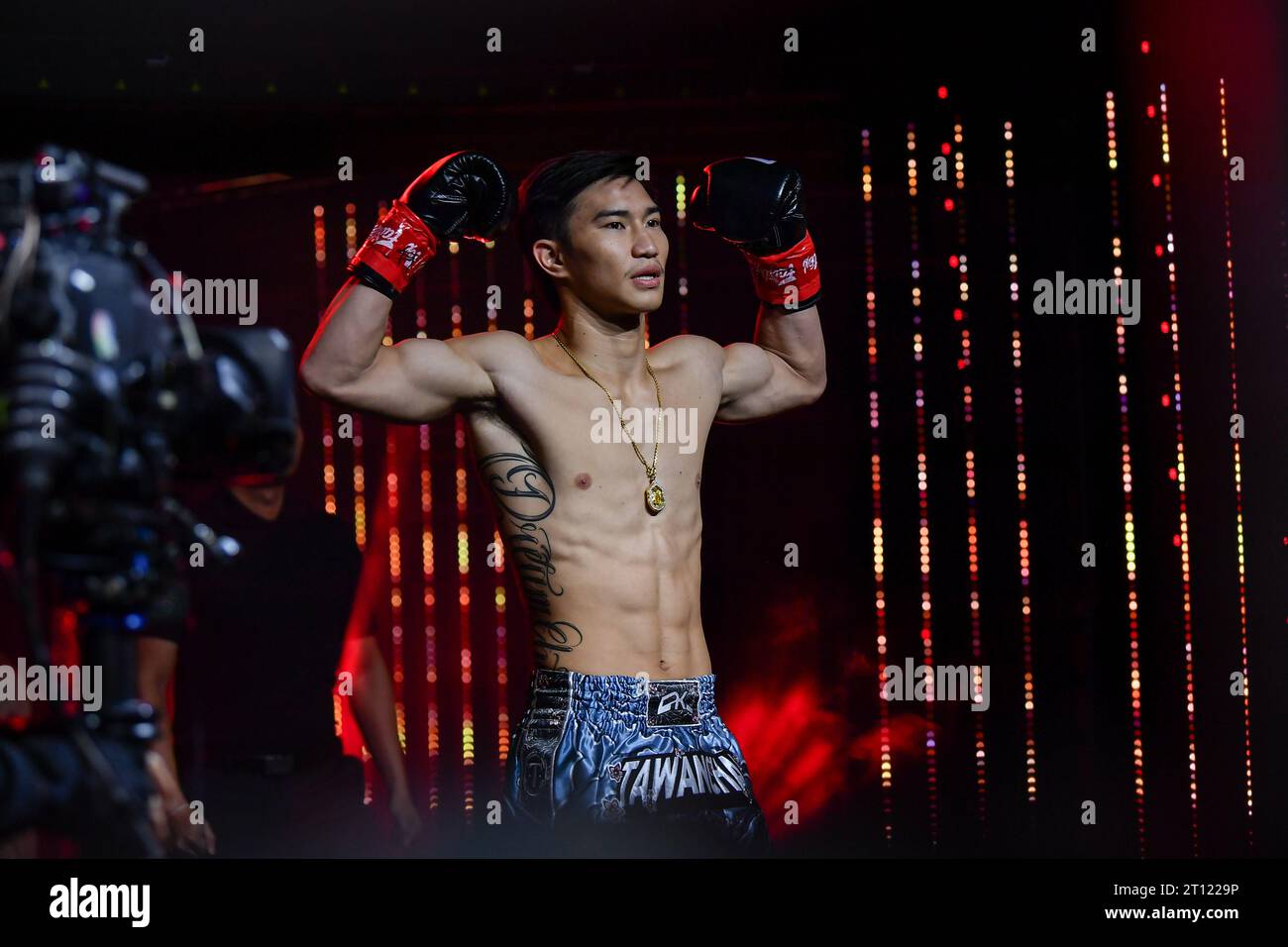 Bangkok, Thailand. 07th Oct, 2023. Tawanchai PK Saenchai of Thailand ...