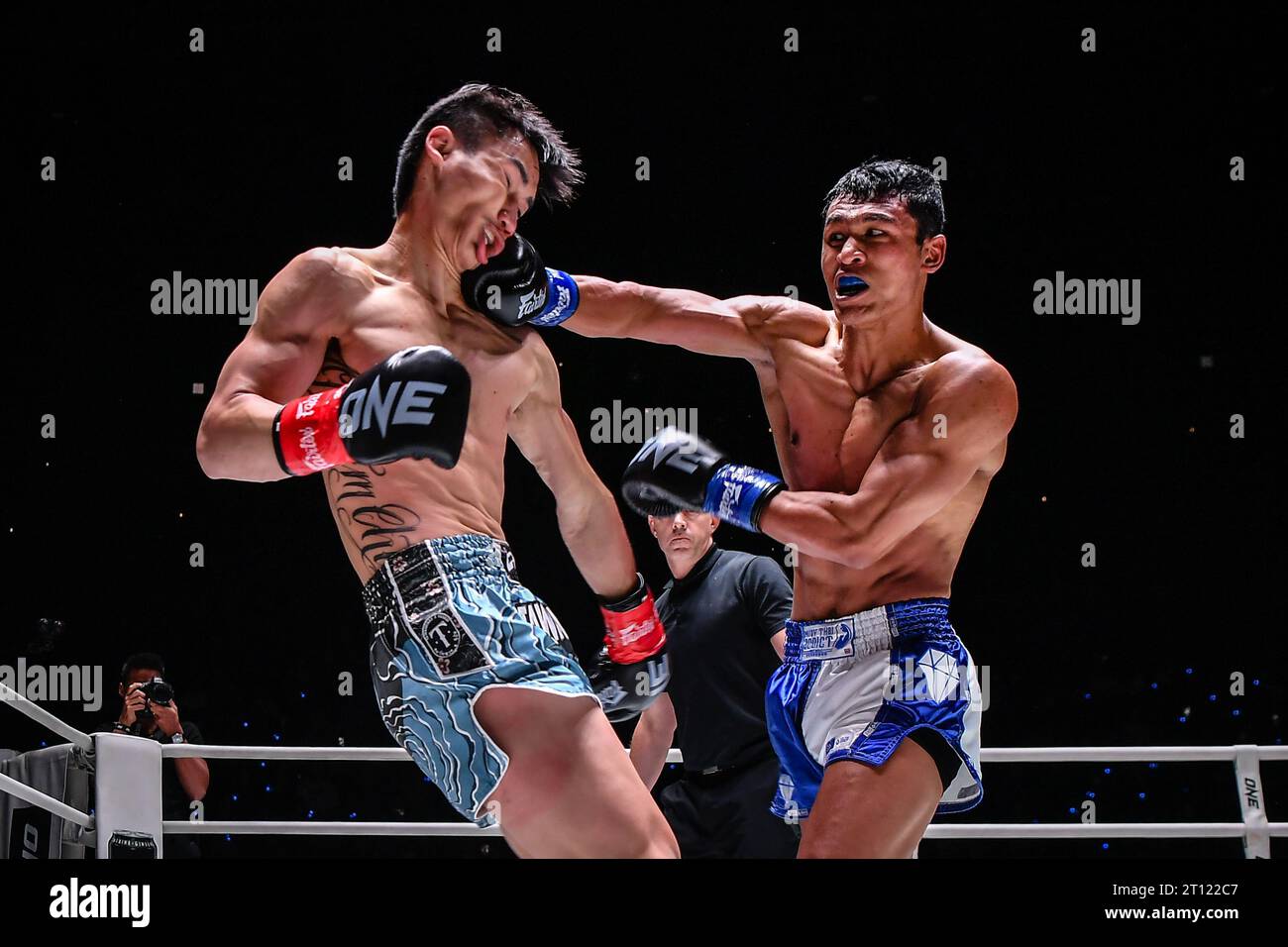 Jo nattawut hi-res stock photography and images - Alamy