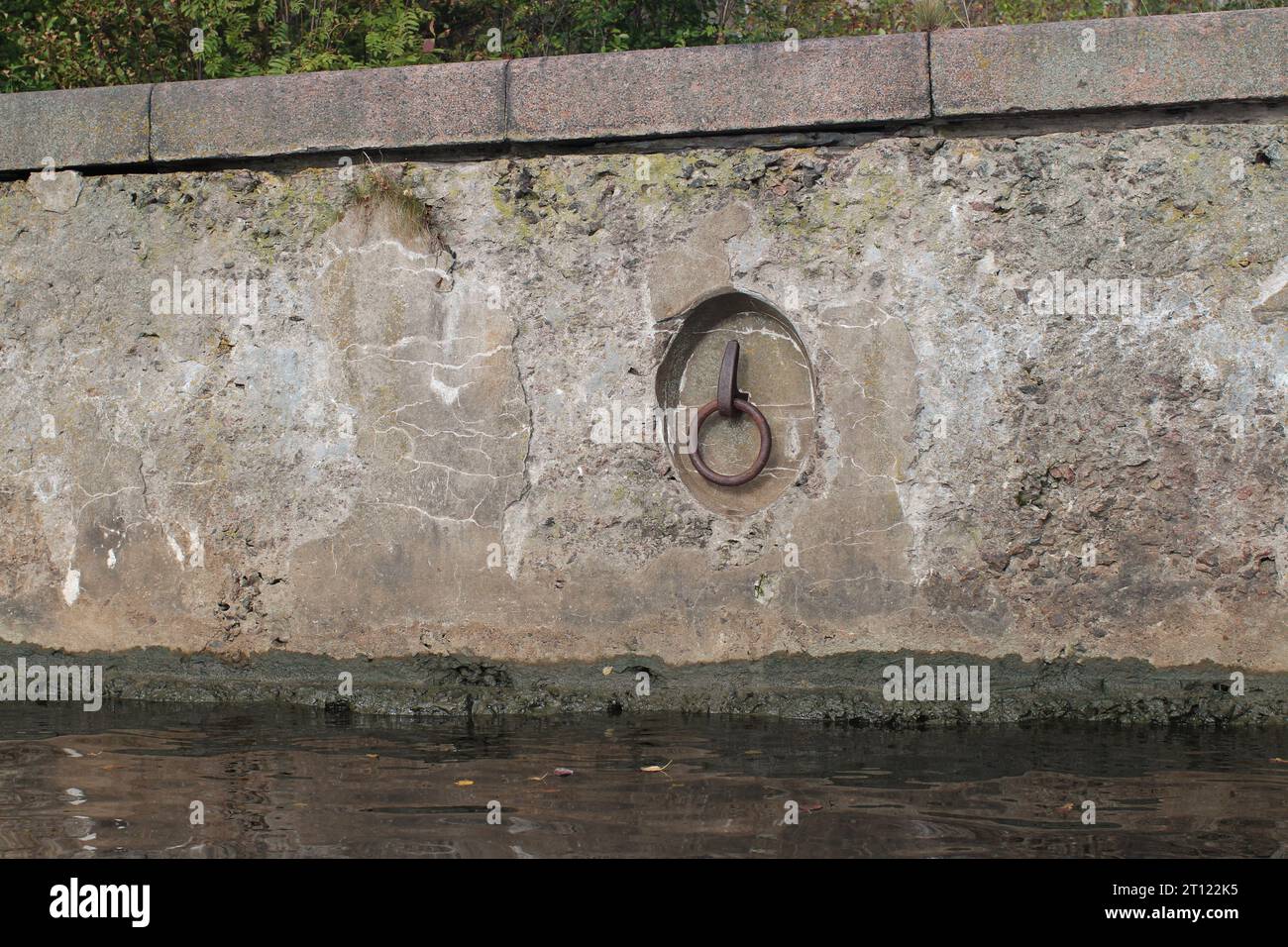 quay wall with mooring ring in recess Stock Photo - Alamy