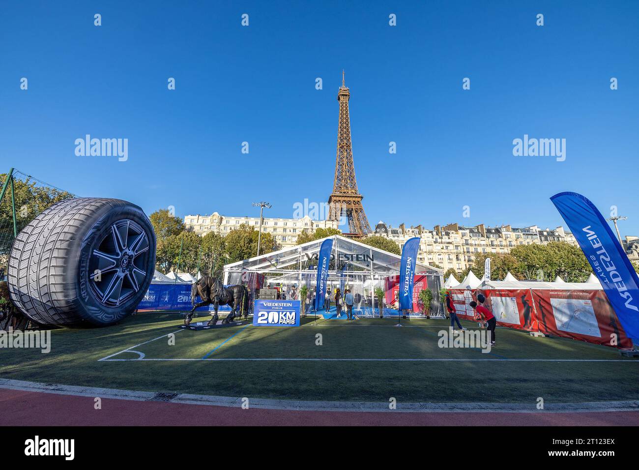 (C) Denis TRASFI / MAXPPP - à Paris le 06-10-2023 VREDESTEIN les 20km ...