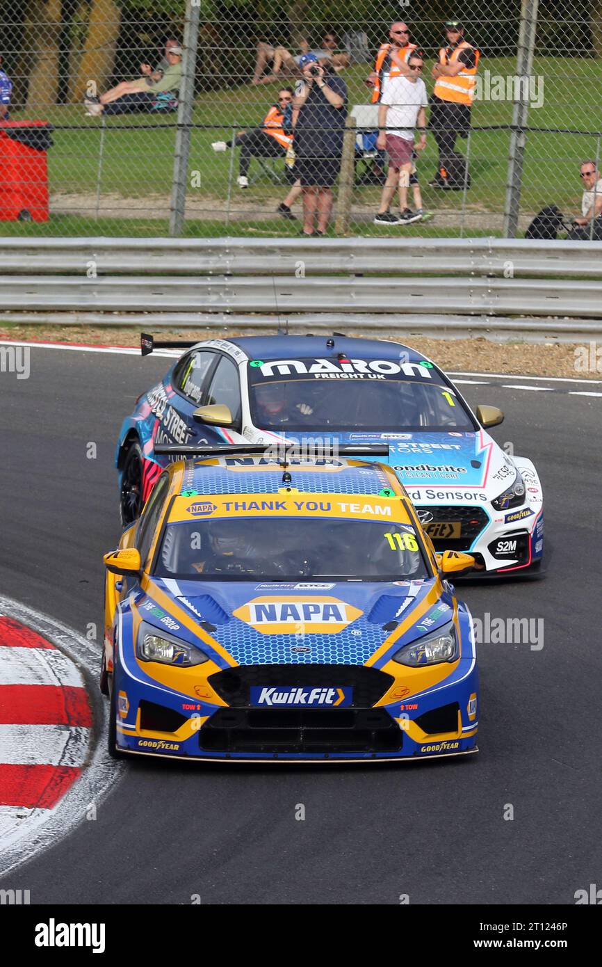 2023 winner Ashley Sutton (Napa Racing UK) leading runner-up Tom Ingram ...