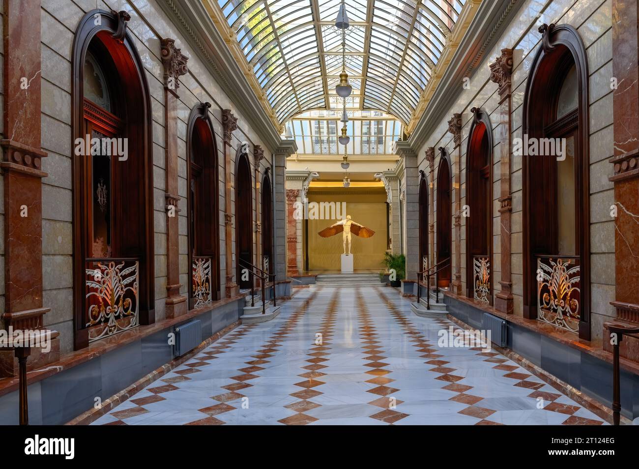 Arched skylight hi-res stock photography and images - Alamy