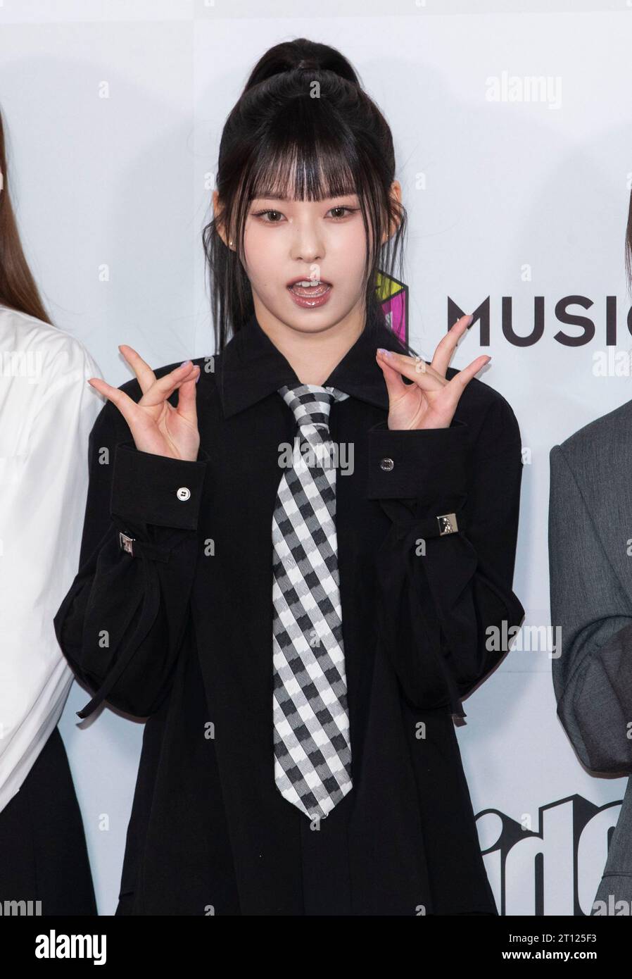 Incheon, South Korea. 10th Oct, 2023. Lily, Haewon, Sullyoon, Bae ...