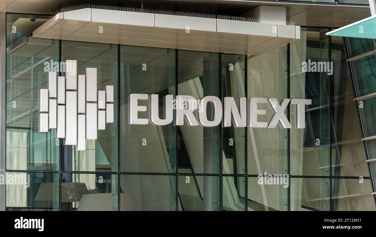 Stock exchange sign architecture hi-res stock photography and images ...