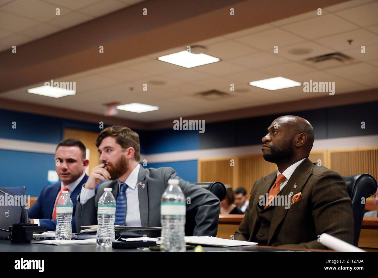 Special Prosecutor Nathan Wade, right, sits with Fulton County Deputy ...