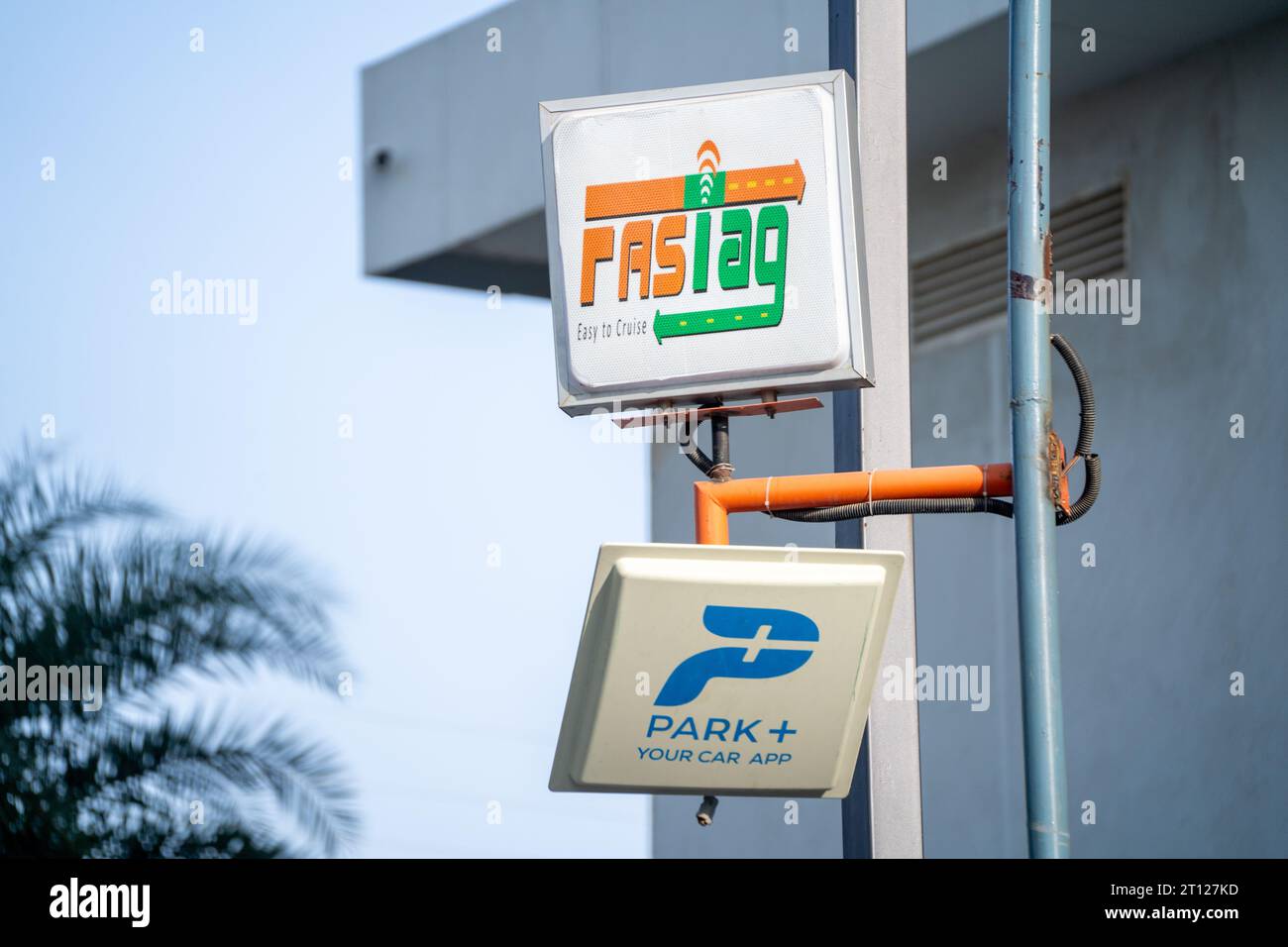 Indian startup Parkplus sensory and sign posts at entry to shopping ...