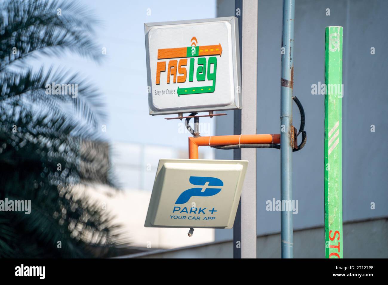 Indian startup Parkplus sensory and sign posts at entry to shopping ...