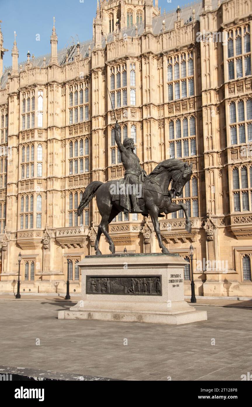 Statue of Richard the Lionheart (Richard I) in front of the Houses of ...