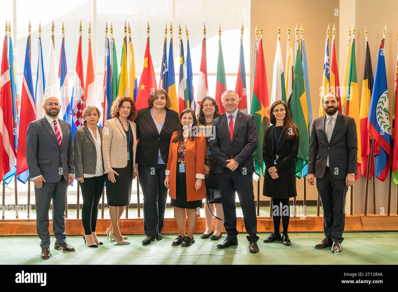 Bulgarian delegation poses after Bulgaria was elected as member of UN ...