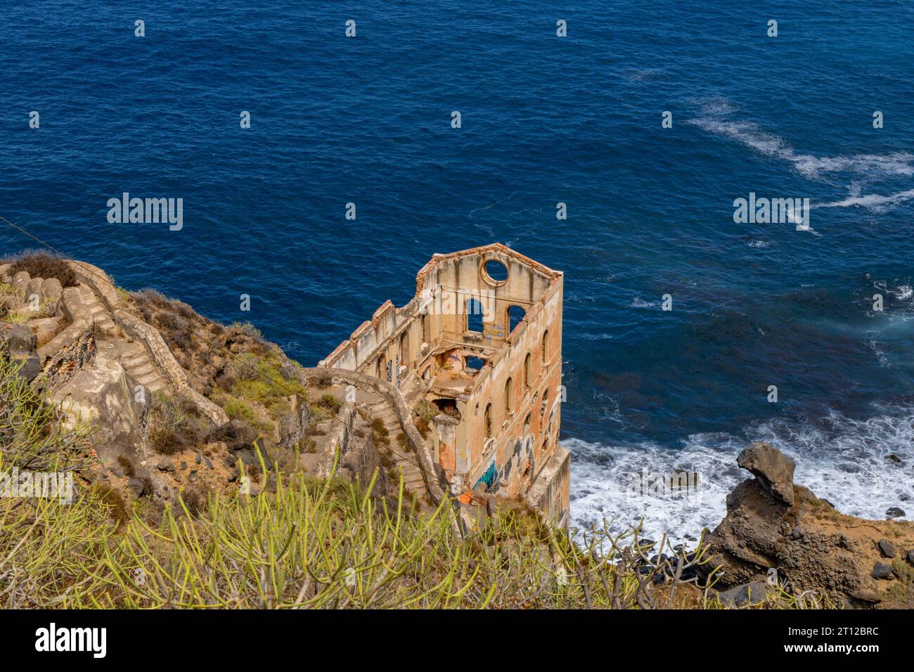Destroyed water pumps hi-res stock photography and images - Alamy