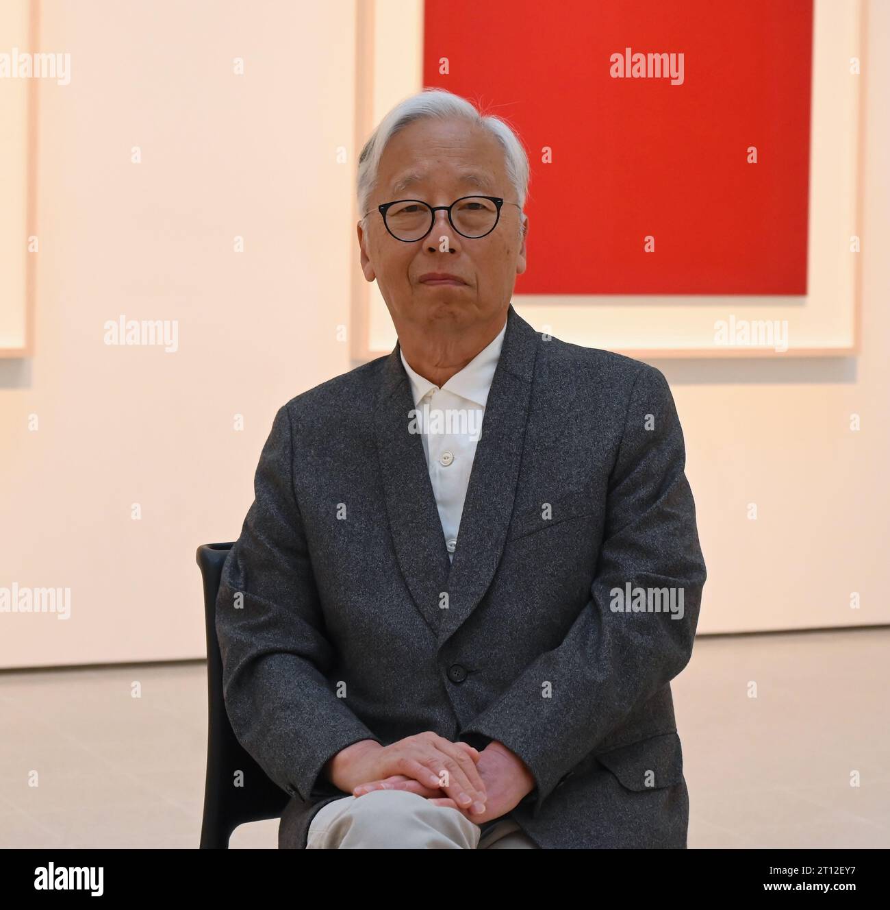 Born and raised in Tokyo, Japan, Hiroshi Sugimoto divides his time between Tokyo and New York ...