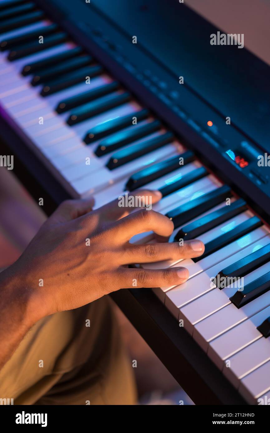 Hand hands entertainment art hi-res stock photography and images - Alamy