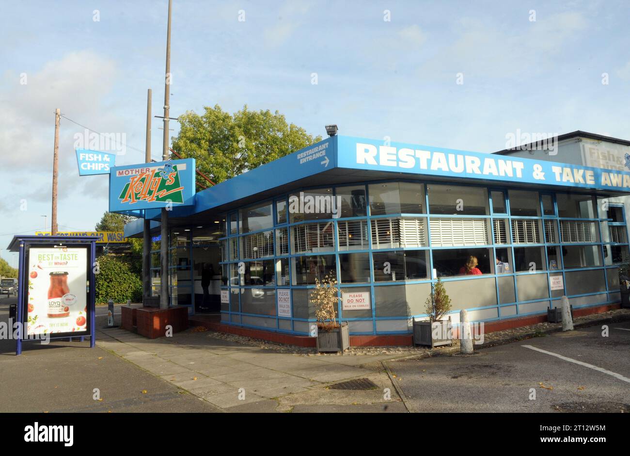 ENGLAND COASTAL PATH, MOTHER KELLY'S FISH AND CHIPS.A27 PORTCHESTER ...