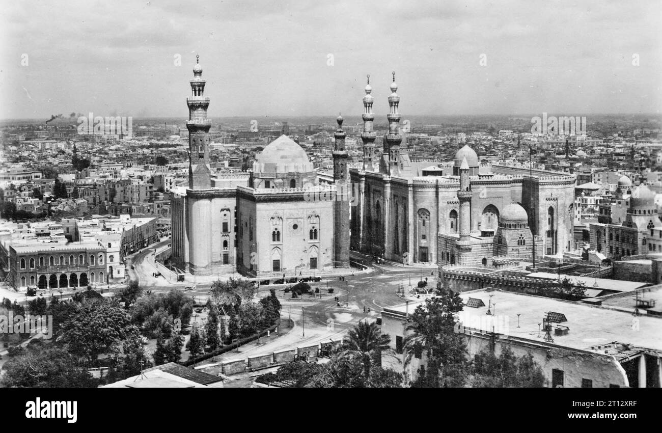 Sultan Hasan's madrasa-mosque after restoration with the Rifai mosque ...