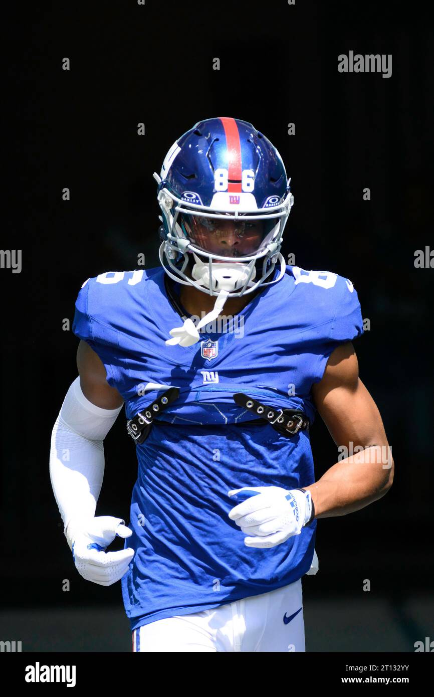 New York Giants wide receiver Darius Slayton (86) runs onto the field ...