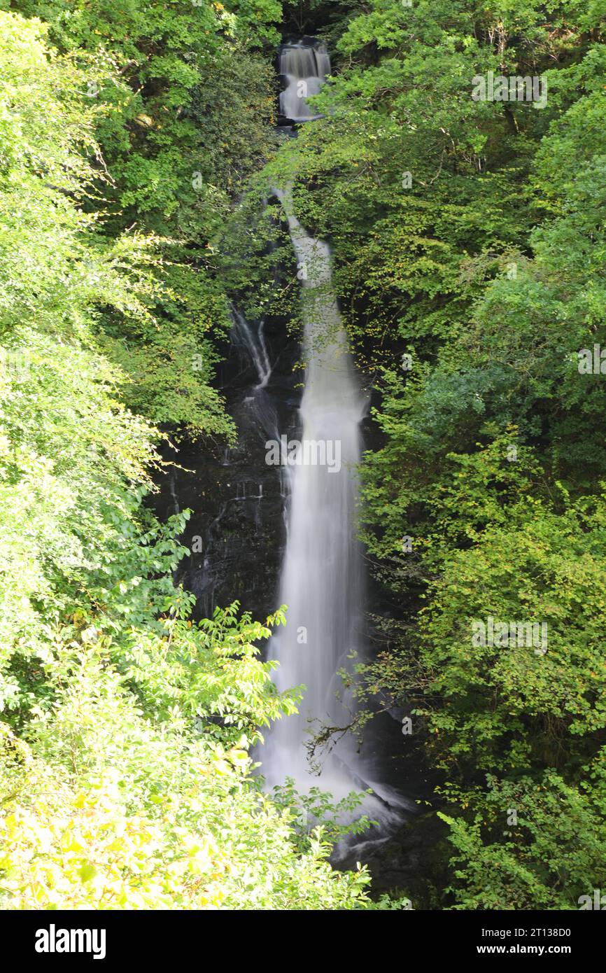 Black spout waterfall hi-res stock photography and images - Alamy