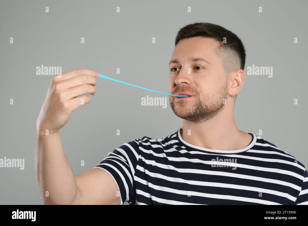 Chewing gum man hi-res stock photography and images - Alamy