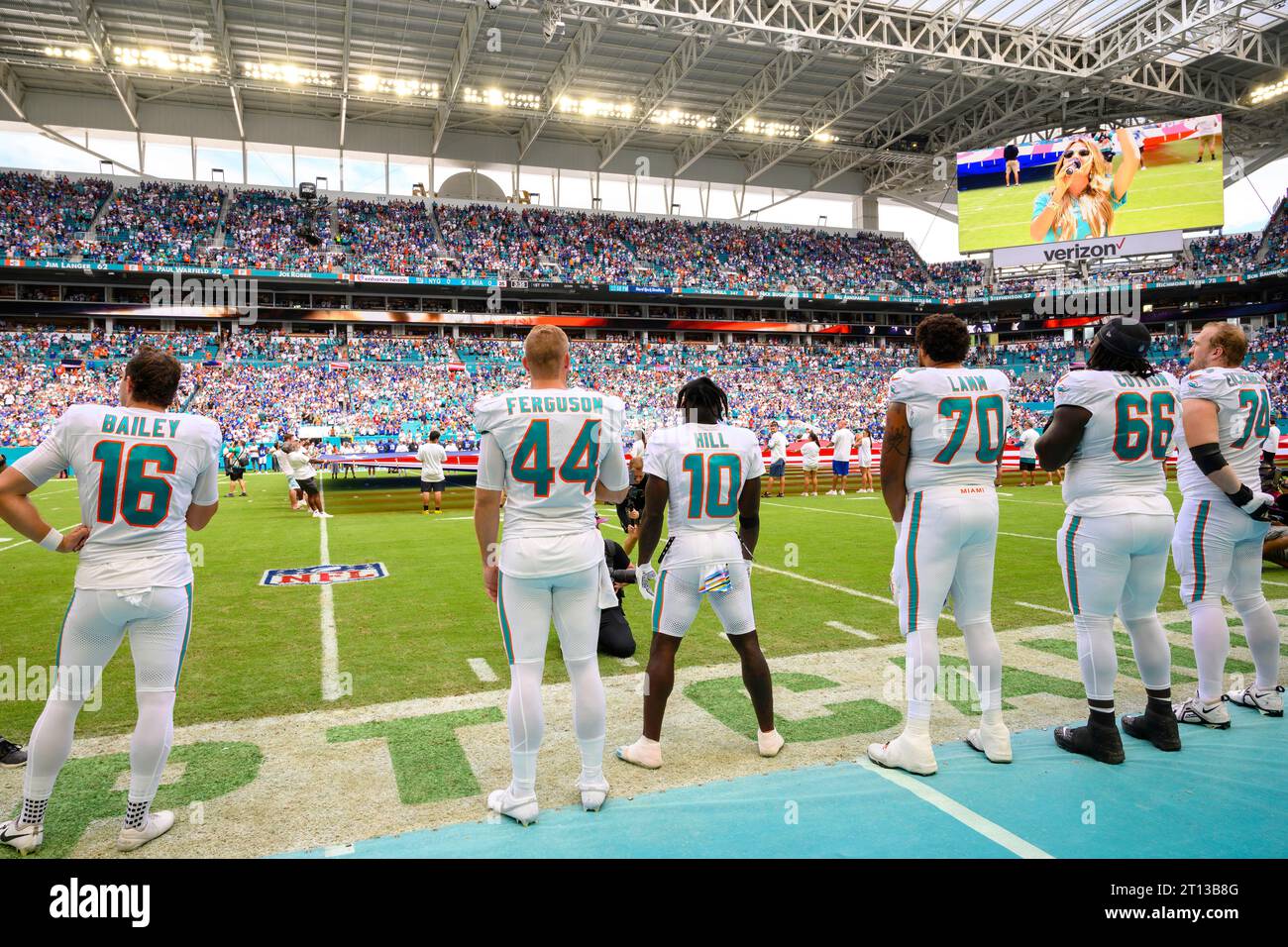 Miami Dolphins punter Jake Bailey (16), Miami Dolphins long snapper ...