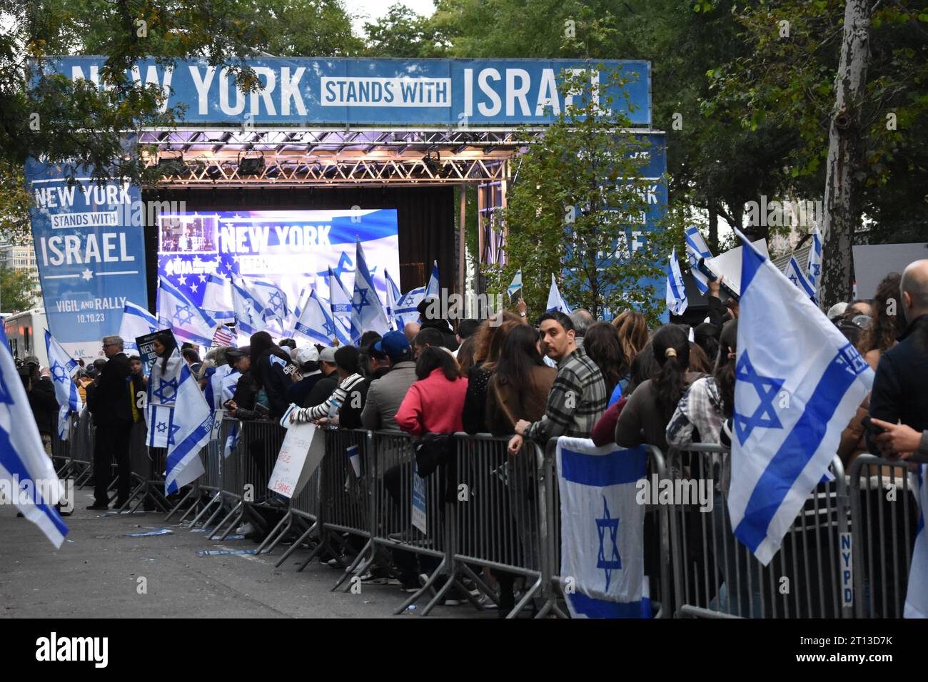 Manhattan, United States. 10th Oct, 2023. Attendees rally in support of ...