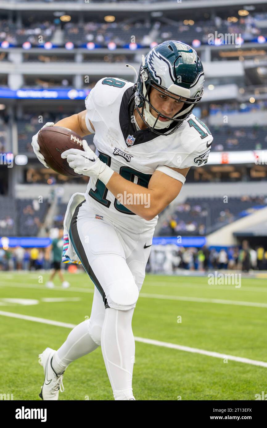 Philadelphia Eagles wide receiver Britain Covey (18) warms up before ...
