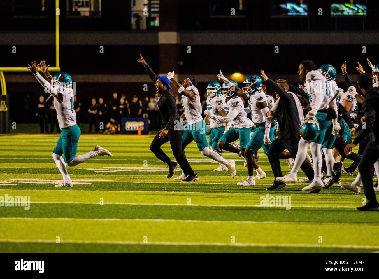 Coastal carolina football stadium hi-res stock photography and images ...