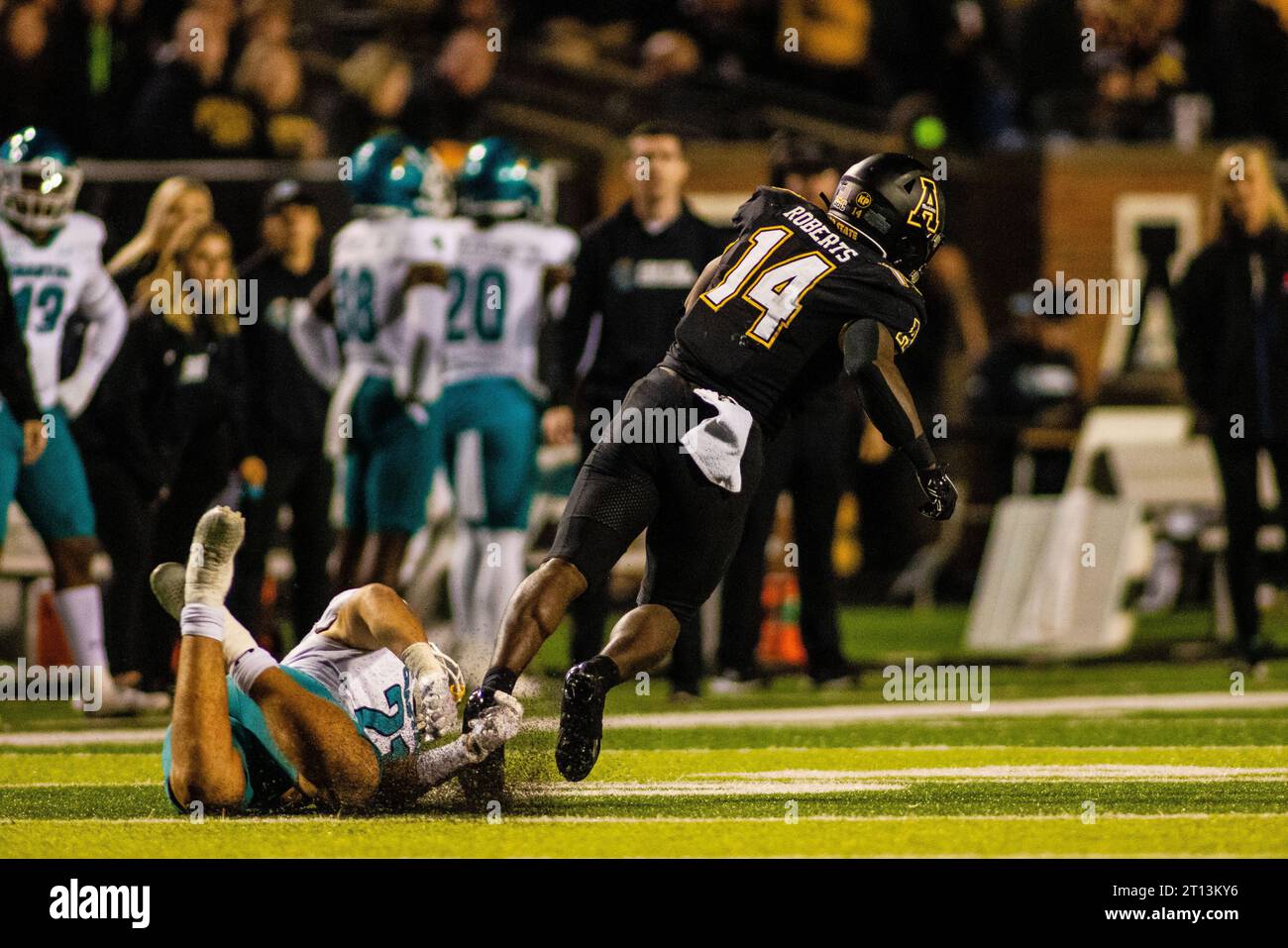 Jt 21 hi-res stock photography and images - Alamy