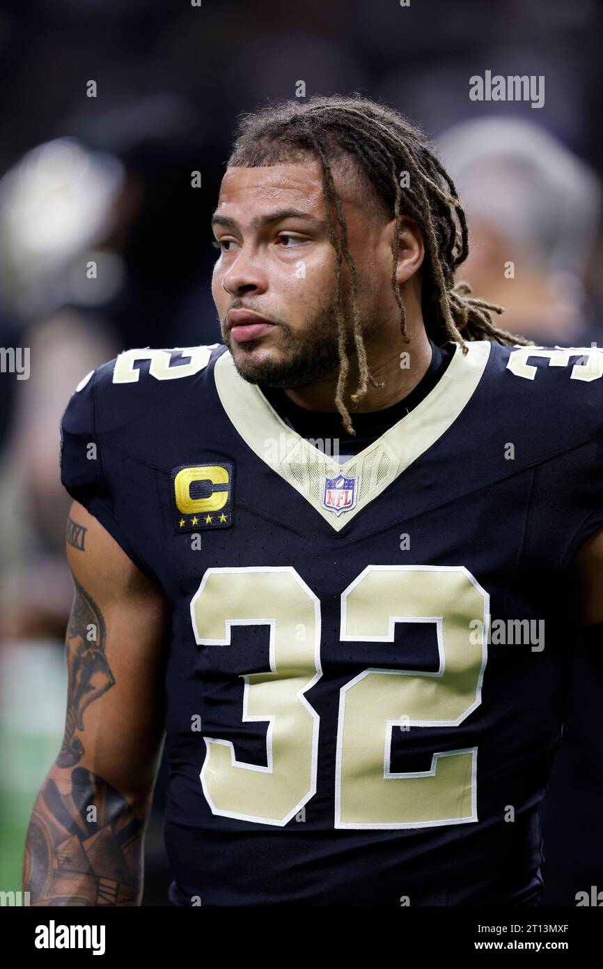 New Orleans Saints safety Tyrann Mathieu (32) warms up before an NFL ...