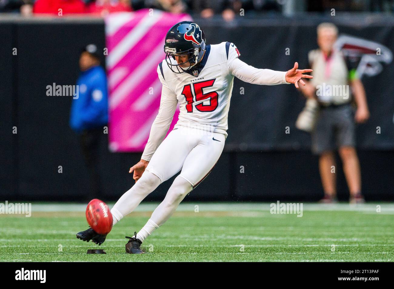 Houston Texans place kicker Ka'imi Fairbairn (15) kicks off during the ...