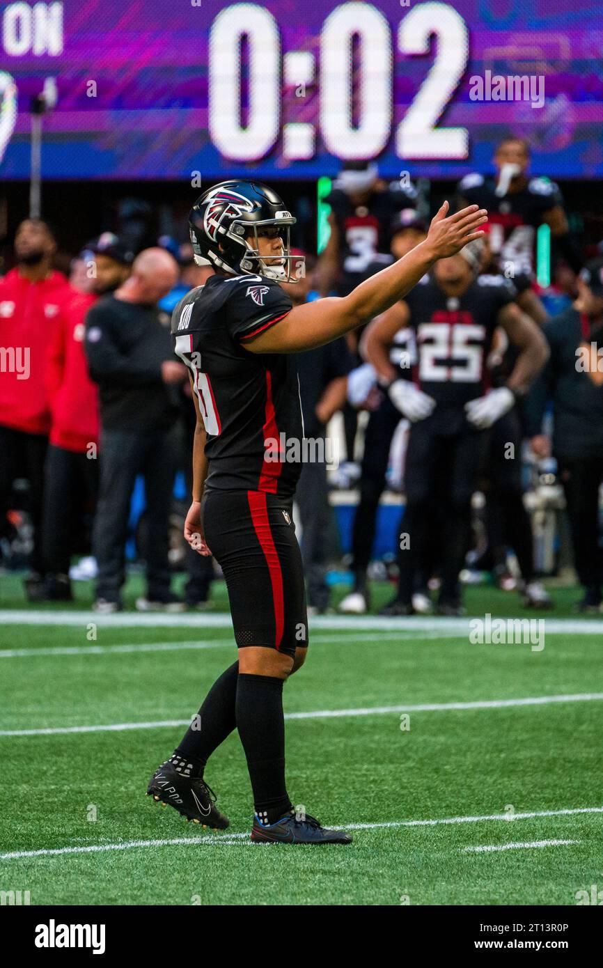 Atlanta Falcons place kicker Younghoe Koo (6) lines up for the game ...