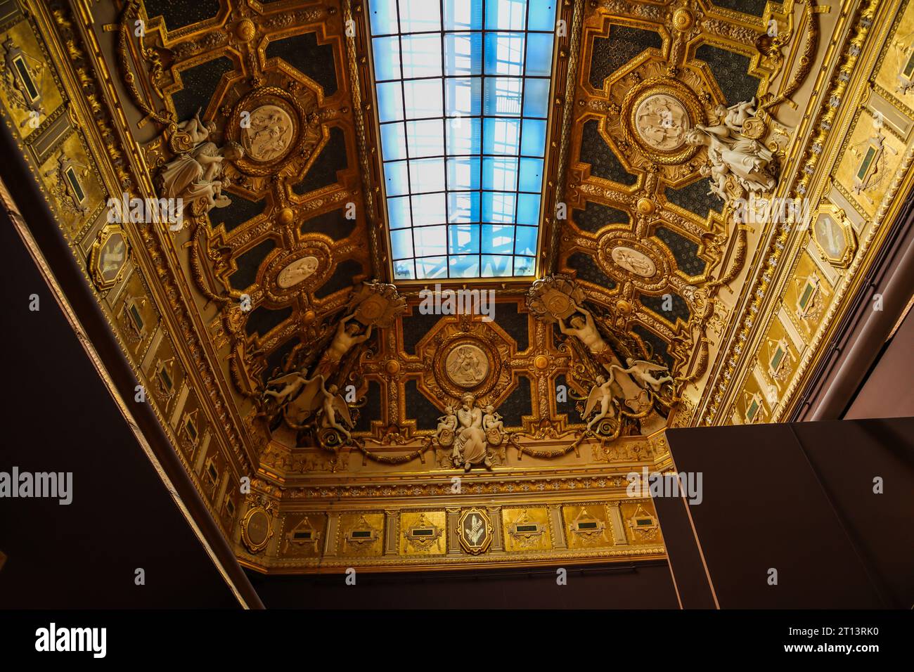 Ceiling art of Louvre museum. Image of artwork and painting on the ...