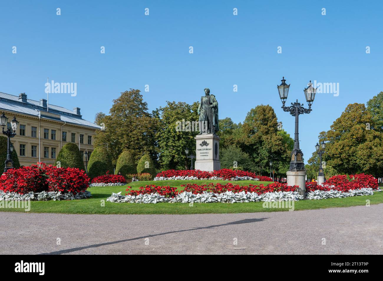 Carl Johans park with the statue of king Karl XIV Johan during fall in ...