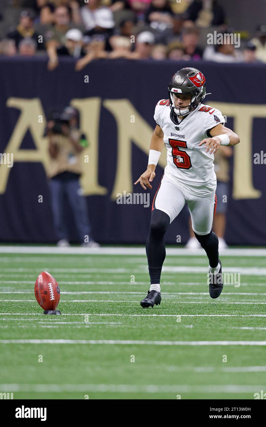Tampa Bay Buccaneers punter Jake Camarda (5) nduring an NFL football ...